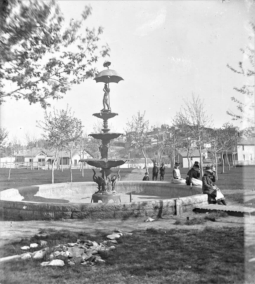 History at High Noon: A Walk Through the Park | ExploreSiouxLand.com