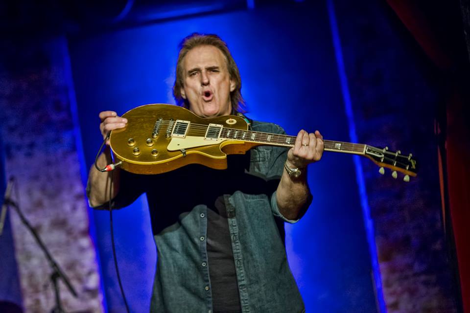 Rocky Athas – Texas Guitar Slinger! | ExploreSiouxLand.com